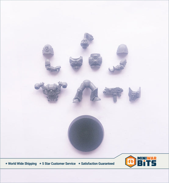 Chaos Space Marine w/ Bolter Single Figure Model Bits - MiniWar Bits