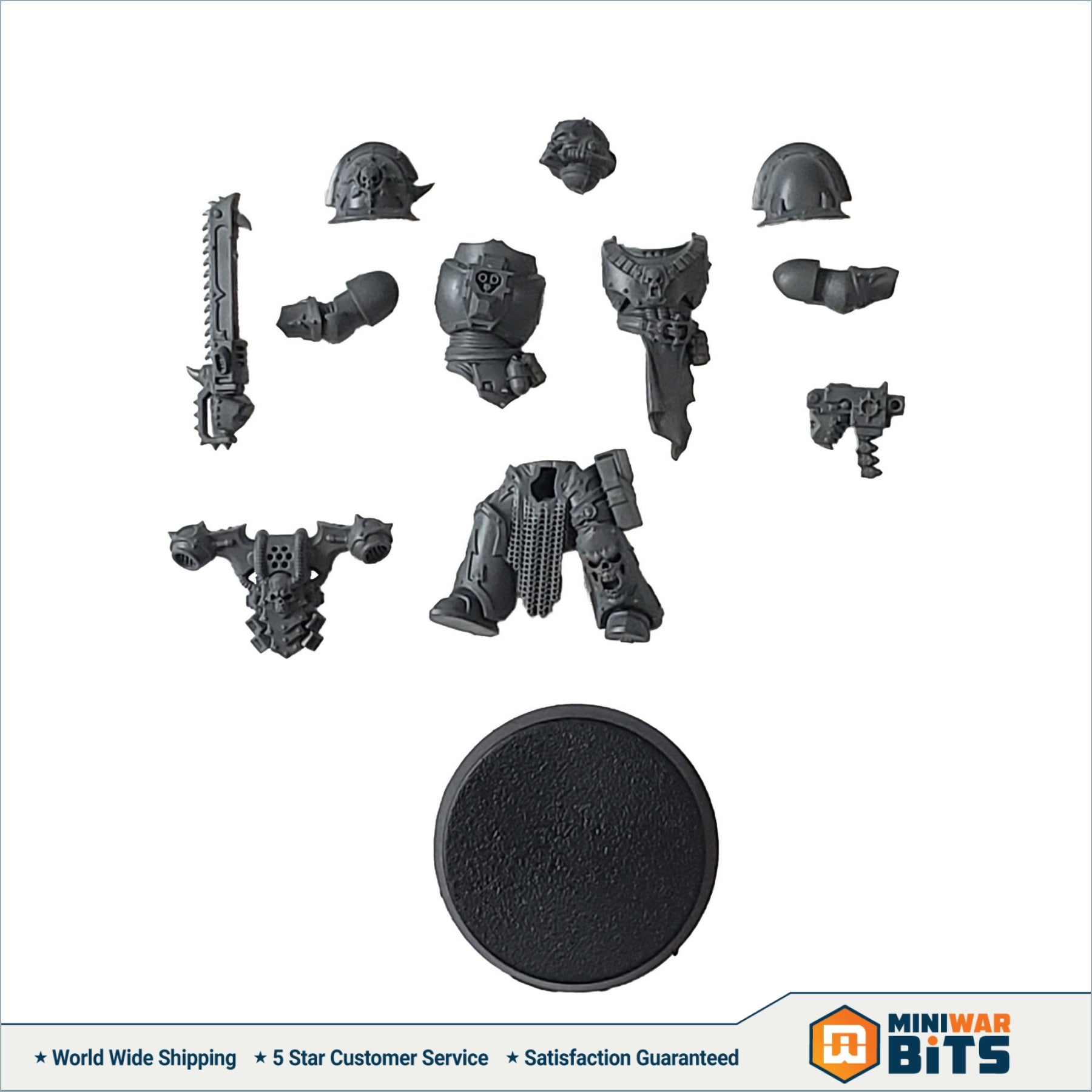 Chaos Spae Marine with Close Combat Weapons Single Figure - MiniWar Bits