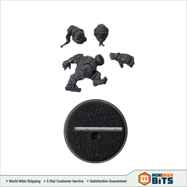 Greenfield Grasshuggers Halfling Catcher Single Figure - MiniWar Bits